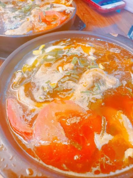 鸭掌番茄炖汤怎么做_鸭掌番茄汤要炖多久-第1张图片-山城妙识