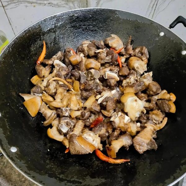 潮汕狗肉火锅怎么做_正宗做法步骤-第1张图片-山城妙识