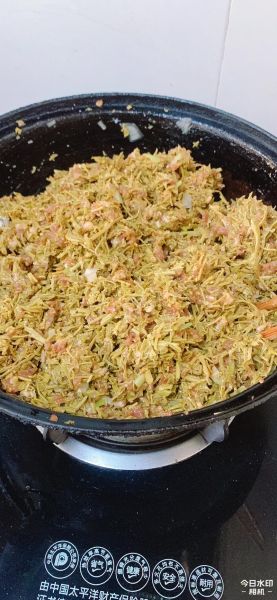 苜蓿包子怎么做_苜蓿包子馅怎么调-第1张图片-山城妙识