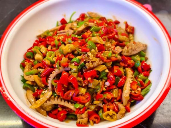 腰花怎么炒才嫩_家常腰花做法大全-第1张图片-山城妙识