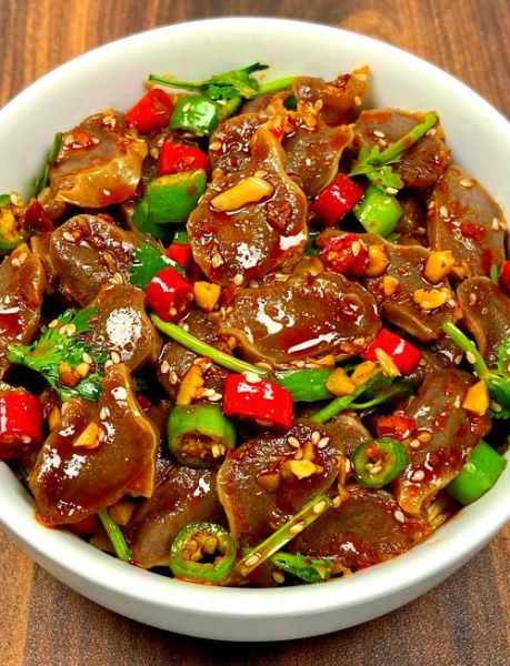 凉拌鸡胗子怎么做好吃_鸡胗子焯水几分钟才脆-第1张图片-山城妙识