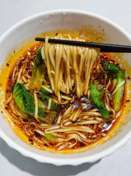 酸辣汤面怎么做_家常酸辣汤面做法-第1张图片-山城妙识 酸辣汤面怎么做_家常酸辣汤面做法-第1张图片-山城妙识