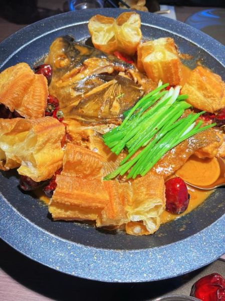 烧鱼头怎么做_鱼头怎么烧才入味-第2张图片-山城妙识