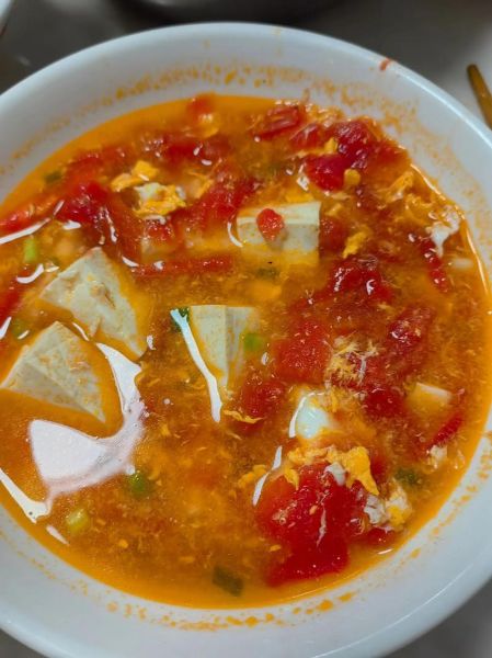 西红柿菠菜豆腐汤怎么做_西红柿菠菜豆腐汤能减肥吗-第2张图片-山城妙识