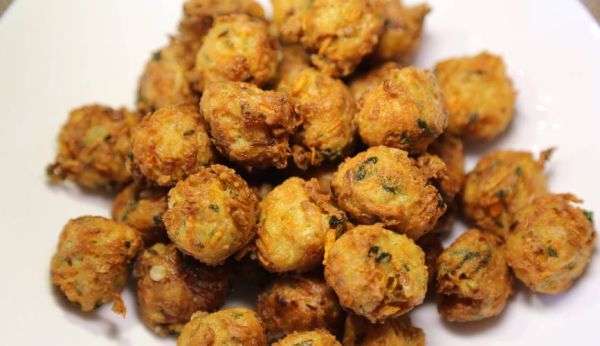 炸香菜丸子家常做法_怎么炸外酥里嫩-第3张图片-山城妙识