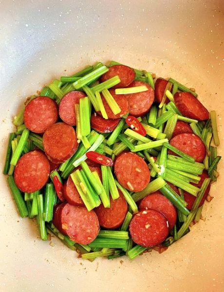 红肠怎么做好吃_红肠炒什么菜最香-第1张图片-山城妙识