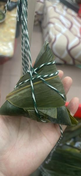 手工三角粽子怎么包_三角粽子的详细包法图解-第2张图片-山城妙识