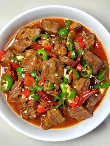 红烧牛腩怎么烧好吃_牛腩炖多久才软烂-第1张图片-山城妙识