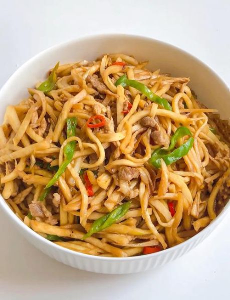 茭白炒肉丝怎么炒好吃_茭白炒肉丝的家常做法-第1张图片-山城妙识