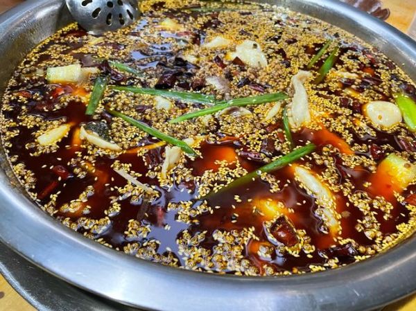 火锅鱼的做法培训_火锅鱼底料怎么炒才香-第1张图片-山城妙识