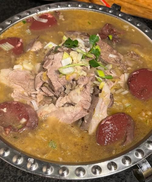 东北杀猪菜是几个菜组成的_正宗做法揭秘-第1张图片-山城妙识 东北杀猪菜是几个菜组成的_正宗做法揭秘-第1张图片-山城妙识