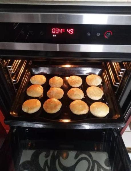 烤箱烤酥饼的做法_烤箱烤酥饼温度和时间-第1张图片-山城妙识