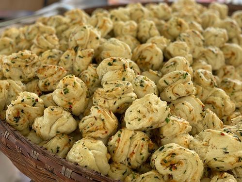 油炸狮子头怎么做_油炸狮子头家常做法-第3张图片-山城妙识