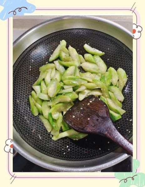 素炒丝瓜怎么炒好吃_丝瓜炒出来发黑怎么办-第1张图片-山城妙识 素炒丝瓜怎么炒好吃_丝瓜炒出来发黑怎么办-第1张图片-山城妙识