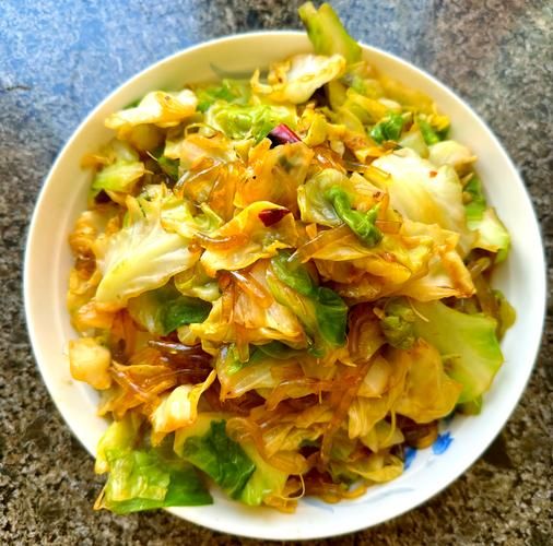 甘蓝粉条怎么炒好吃_甘蓝粉条炒多久才入味-第2张图片-山城妙识