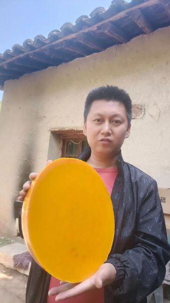 蜂蜡是什么样子的_蜂蜡图片特征-第1张图片-山城妙识 蜂蜡是什么样子的_蜂蜡图片特征-第1张图片-山城妙识