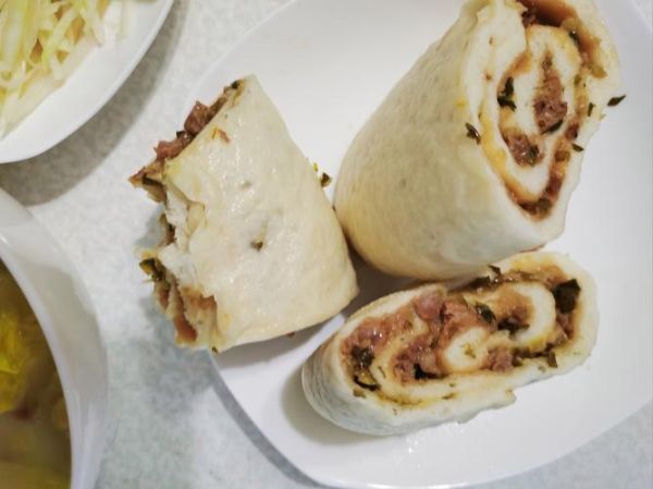 肉龙的家常做法_肉龙怎么做才松软-第3张图片-山城妙识