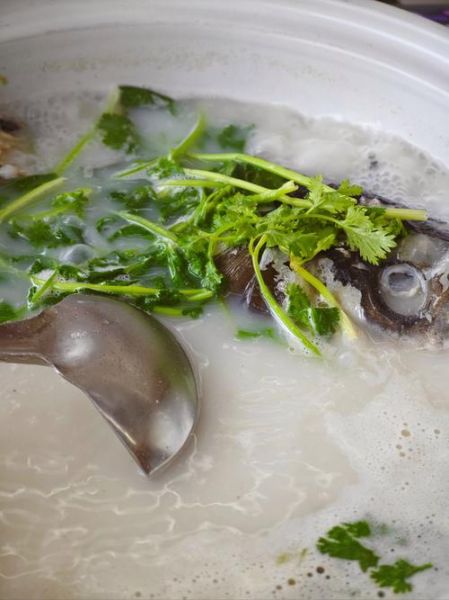 广东生鱼汤的做法_生鱼汤怎么煲最鲜-第1张图片-山城妙识