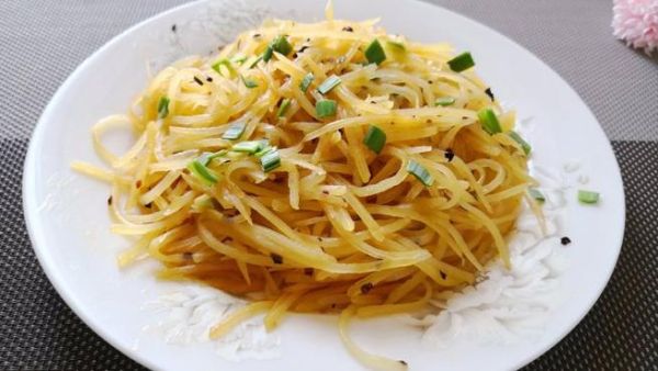 蒜苔炒土豆丝怎么做_蒜苔土豆丝的家常做法-第2张图片-山城妙识 蒜苔炒土豆丝怎么做_蒜苔土豆丝的家常做法-第2张图片-山城妙识