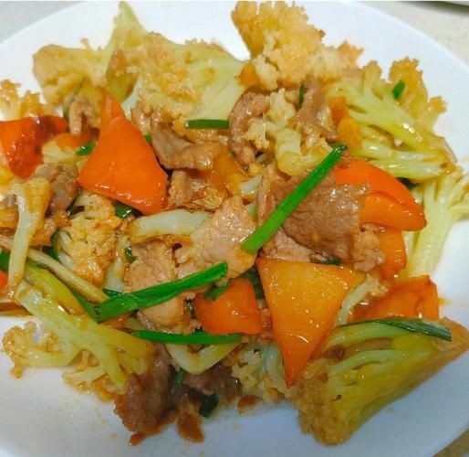 家常炒菜花怎么做好吃_菜花炒肉要不要焯水-第2张图片-山城妙识 家常炒菜花怎么做好吃_菜花炒肉要不要焯水-第2张图片-山城妙识