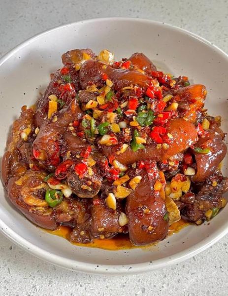 香辣猪蹄怎么做_香辣猪蹄的家常做法-第1张图片-山城妙识