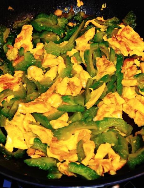 苦瓜怎么炒好吃_苦瓜的家常做法大全-第3张图片-山城妙识