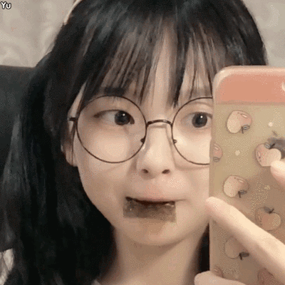 抖音草莓果酱表情包怎么保存_草莓果酱表情包在哪下载-第1张图片-山城妙识