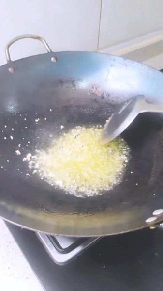 蒜香鱼怎么做_蒜香鱼的做法步骤-第1张图片-山城妙识 蒜香鱼怎么做_蒜香鱼的做法步骤-第1张图片-山城妙识