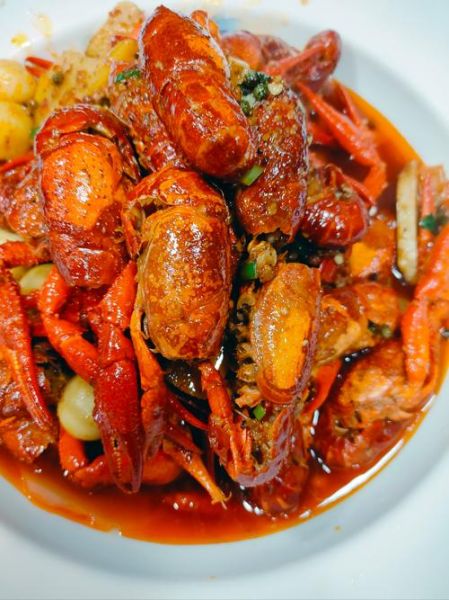 湖北油焖小龙虾怎么做_正宗做法窍门-第1张图片-山城妙识 湖北油焖小龙虾怎么做_正宗做法窍门-第1张图片-山城妙识