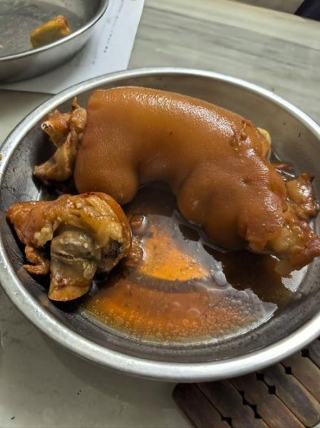 卤猪蹄图片大全高清图片_卤猪蹄怎么做才软糯不腻-第1张图片-山城妙识