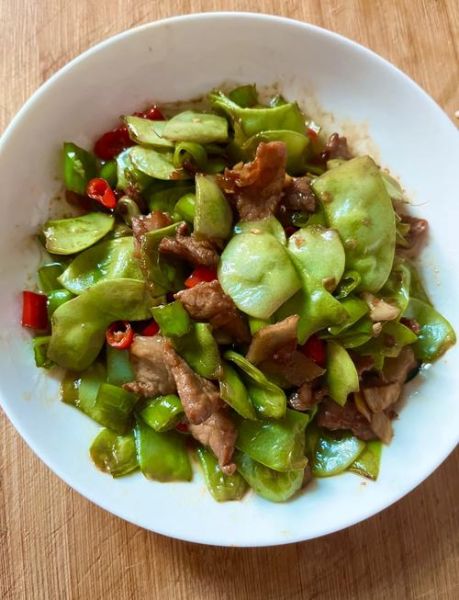 炒扁豆的功效与作用_炒扁豆怎么吃才安全-第1张图片-山城妙识