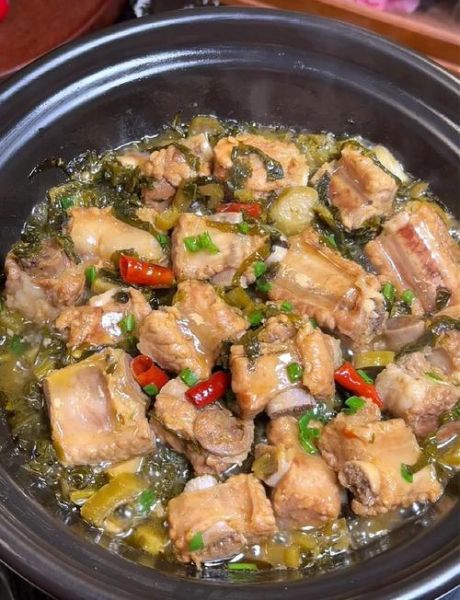 酸菜炖排骨怎么做_正宗东北做法-第1张图片-山城妙识