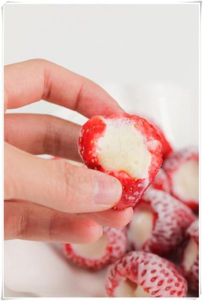 草莓牛奶冰激凌怎么做_草莓冰激凌做法详细步骤-第2张图片-山城妙识 草莓牛奶冰激凌怎么做_草莓冰激凌做法详细步骤-第2张图片-山城妙识