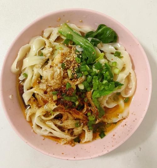 油泼面怎么做_家常油泼面做法步骤-第3张图片-山城妙识