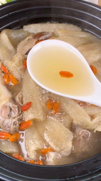 竹荪老鸭汤怎么炖好喝_竹荪老鸭汤的家常做法-第1张图片-山城妙识