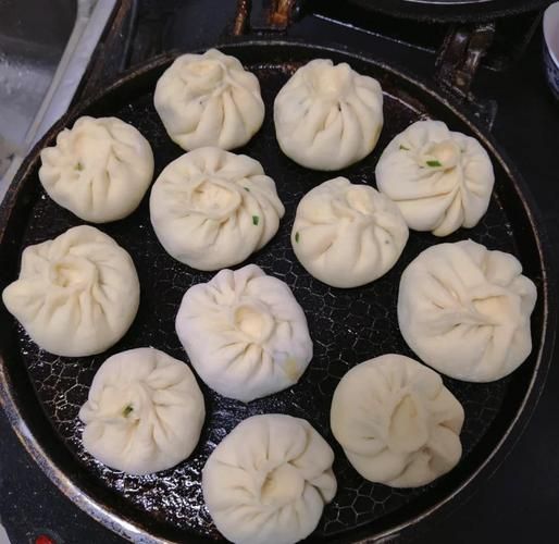 水煎包怎么捏褶不漏汤_水煎包包法图解-第2张图片-山城妙识