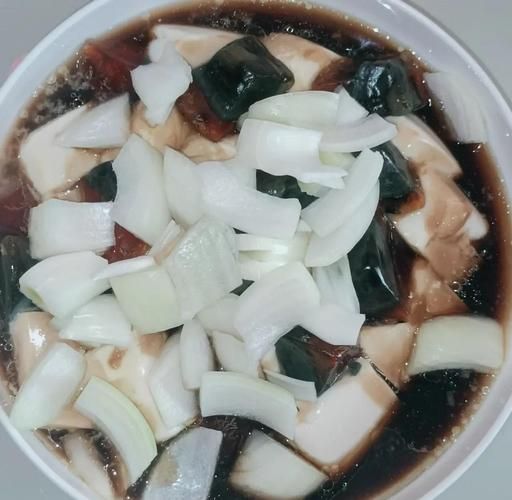 皮蛋内酯豆腐怎么做_皮蛋内酯豆腐的家常做法-第3张图片-山城妙识 皮蛋内酯豆腐怎么做_皮蛋内酯豆腐的家常做法-第3张图片-山城妙识