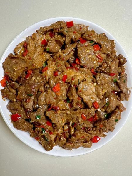 炒牛肉片怎么炒好吃又嫩_牛肉片嫩滑秘诀-第1张图片-山城妙识