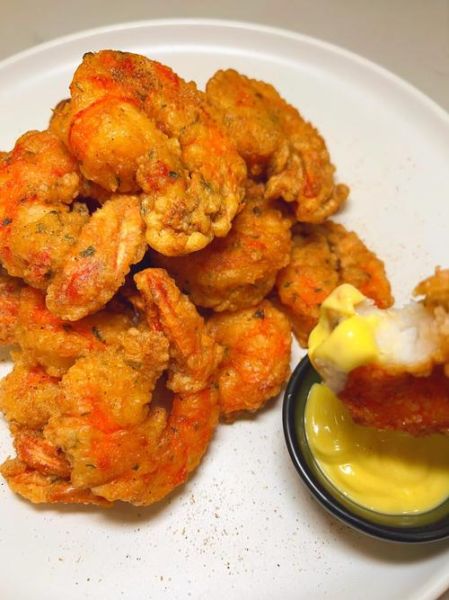 油炸香酥大虾怎么做_油炸大虾酥脆不掉壳技巧-第1张图片-山城妙识