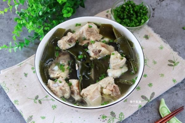 排骨海带豆腐汤怎么炖好喝_海带豆腐汤的家常做法-第3张图片-山城妙识