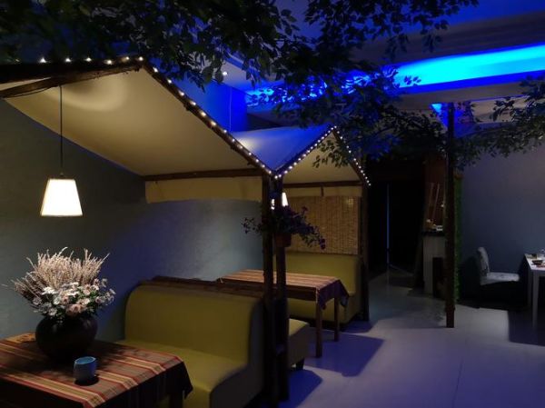 私房菜馆室内装修小院_如何打造氛围感-第3张图片-山城妙识 私房菜馆室内装修小院_如何打造氛围感-第3张图片-山城妙识