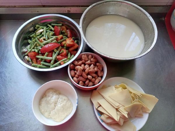 徐州面筋汤怎么做_家常面筋汤的做法窍门-第2张图片-山城妙识 徐州面筋汤怎么做_家常面筋汤的做法窍门-第2张图片-山城妙识