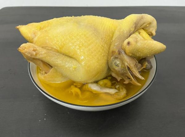 正宗客家清蒸鸡怎么做_清蒸鸡要蒸多久才嫩滑-第2张图片-山城妙识