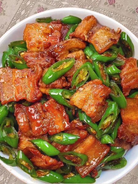 炒五花肉片怎么做好吃_家常五花肉片做法-第1张图片-山城妙识 炒五花肉片怎么做好吃_家常五花肉片做法-第1张图片-山城妙识