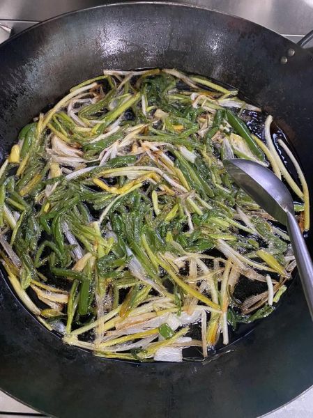 千里香葱油怎么熬制_香葱油熬制方法-第3张图片-山城妙识 千里香葱油怎么熬制_香葱油熬制方法-第3张图片-山城妙识