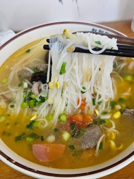 三鲜米线怎么做好吃_家常做法步骤-第1张图片-山城妙识 三鲜米线怎么做好吃_家常做法步骤-第1张图片-山城妙识