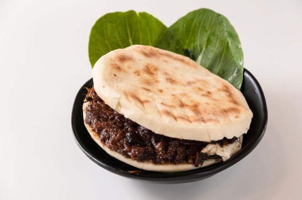 腊汁肉夹馍图片高清_正宗腊汁肉夹馍高清图怎么拍-第1张图片-山城妙识