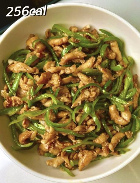 大辣椒炒肉怎么做_家常做法窍门-第2张图片-山城妙识 大辣椒炒肉怎么做_家常做法窍门-第2张图片-山城妙识