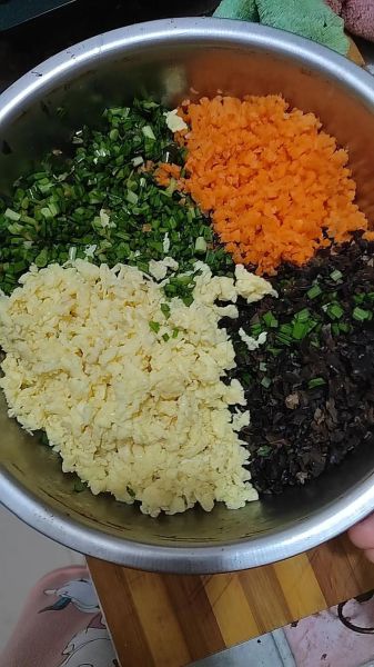 三鲜馅的饺子馅怎么调_三鲜馅饺子怎么调馅好吃-第2张图片-山城妙识 三鲜馅的饺子馅怎么调_三鲜馅饺子怎么调馅好吃-第2张图片-山城妙识