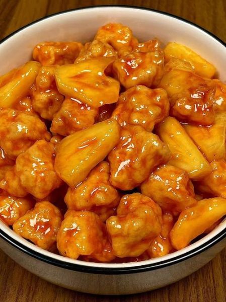 菠萝咕噜肉和糖醋里脊的区别_哪个更好吃-第3张图片-山城妙识 菠萝咕噜肉和糖醋里脊的区别_哪个更好吃-第3张图片-山城妙识